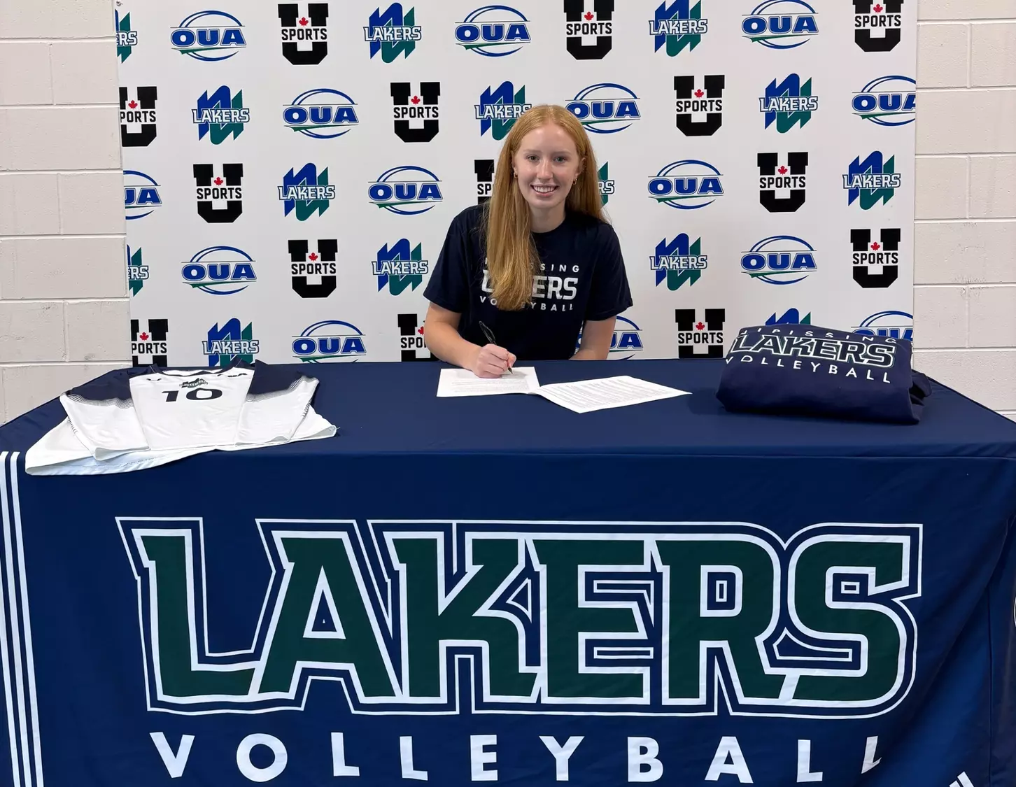 WOMEN'S VOLLEYBALL: 2026 recruit Stapleton signs with Lakers - Momentum ...